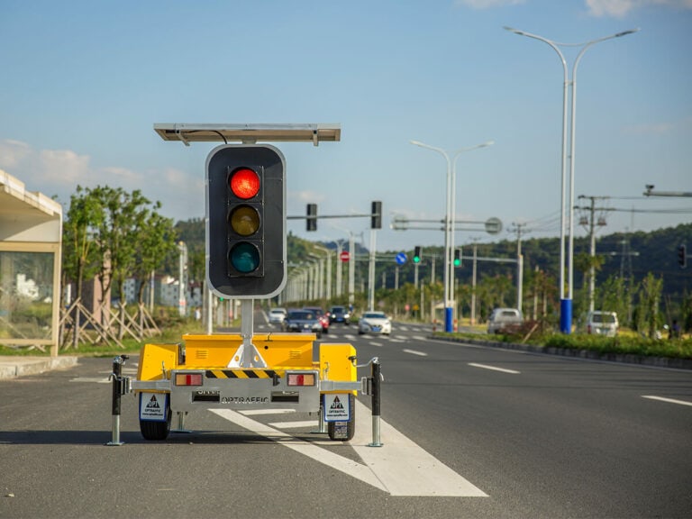 Different Types of Traffic Signs: A Thorough Overview - Optraffic