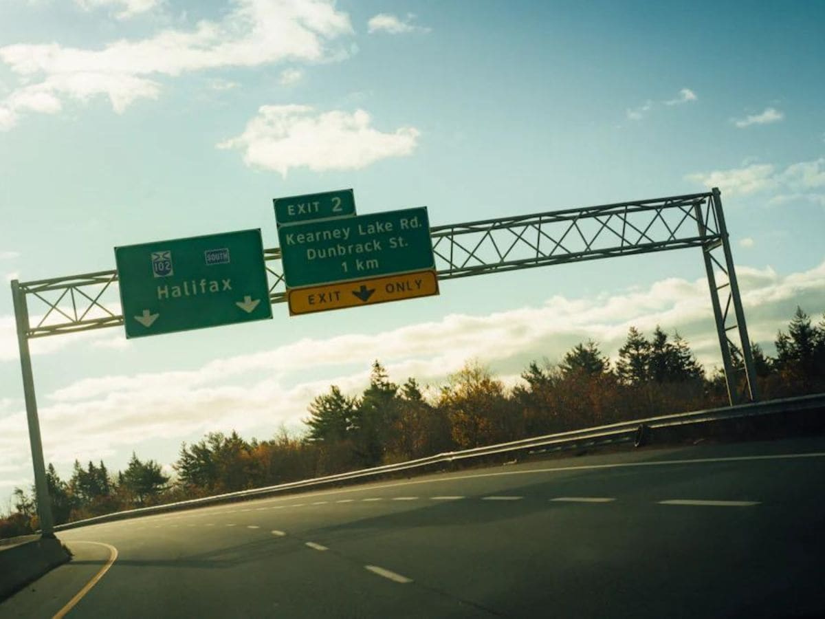 Driving in Canada: Your Complete Handbook - Optraffic