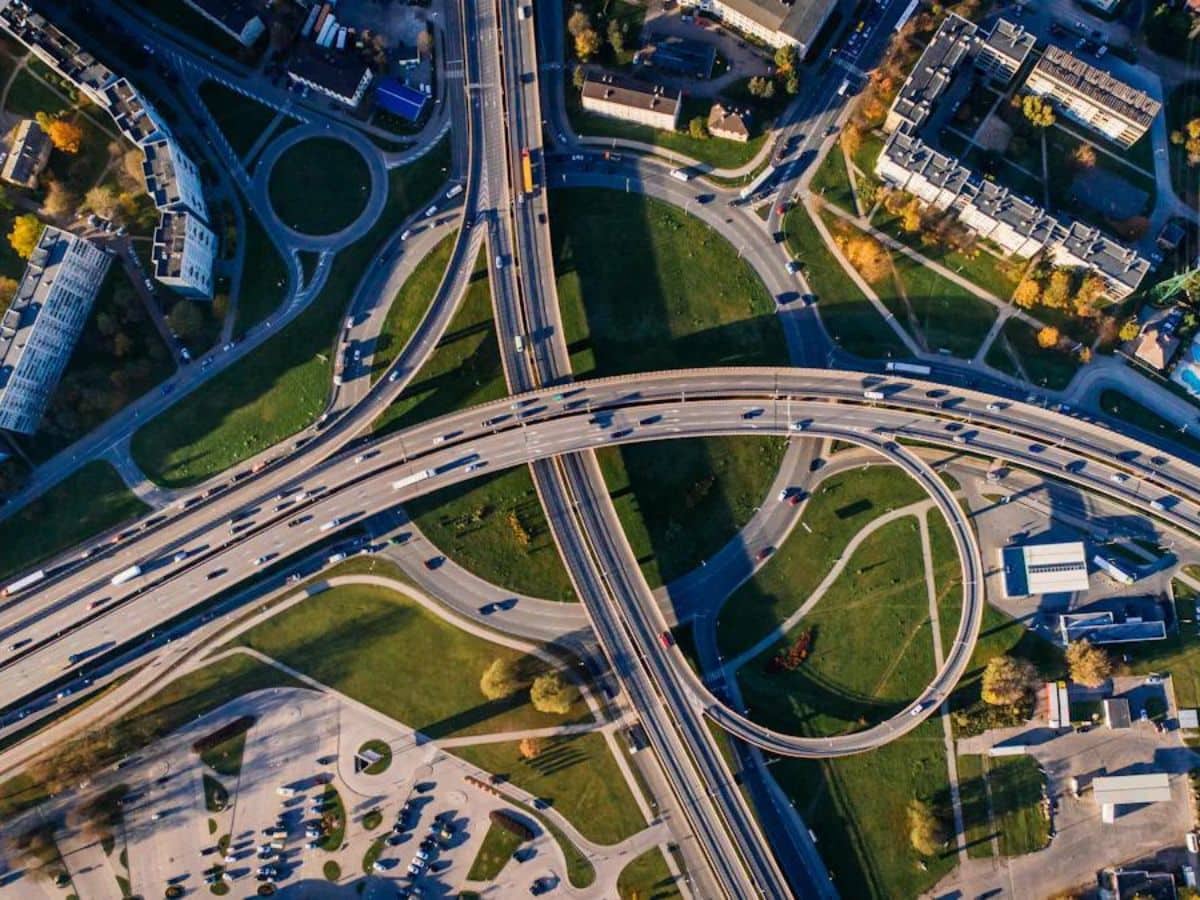 Innovative Solutions to Reduce Traffic Jam - Optraffic