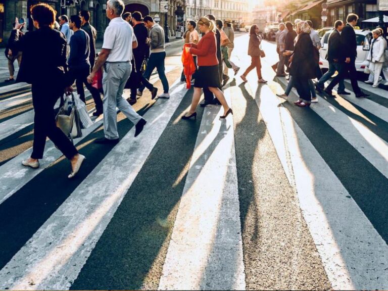 Pedestrian Safety Tips for Everyone - Optraffic