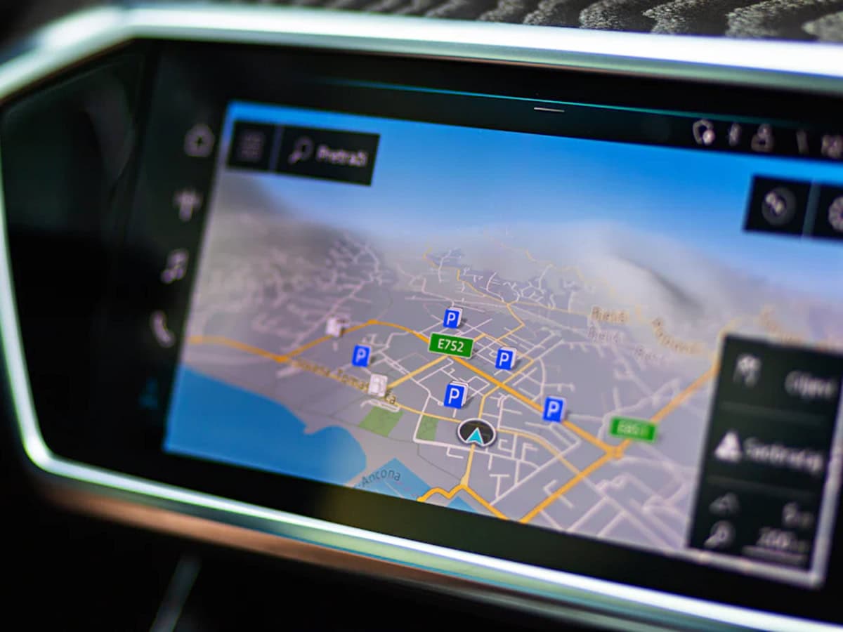 The Use of GPS in Modern Traffic Equipment