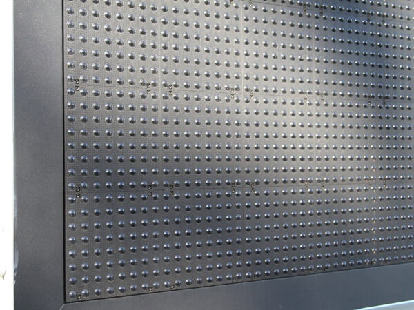 Detect and Fix Pixel Faults in LED Variable Message Signs