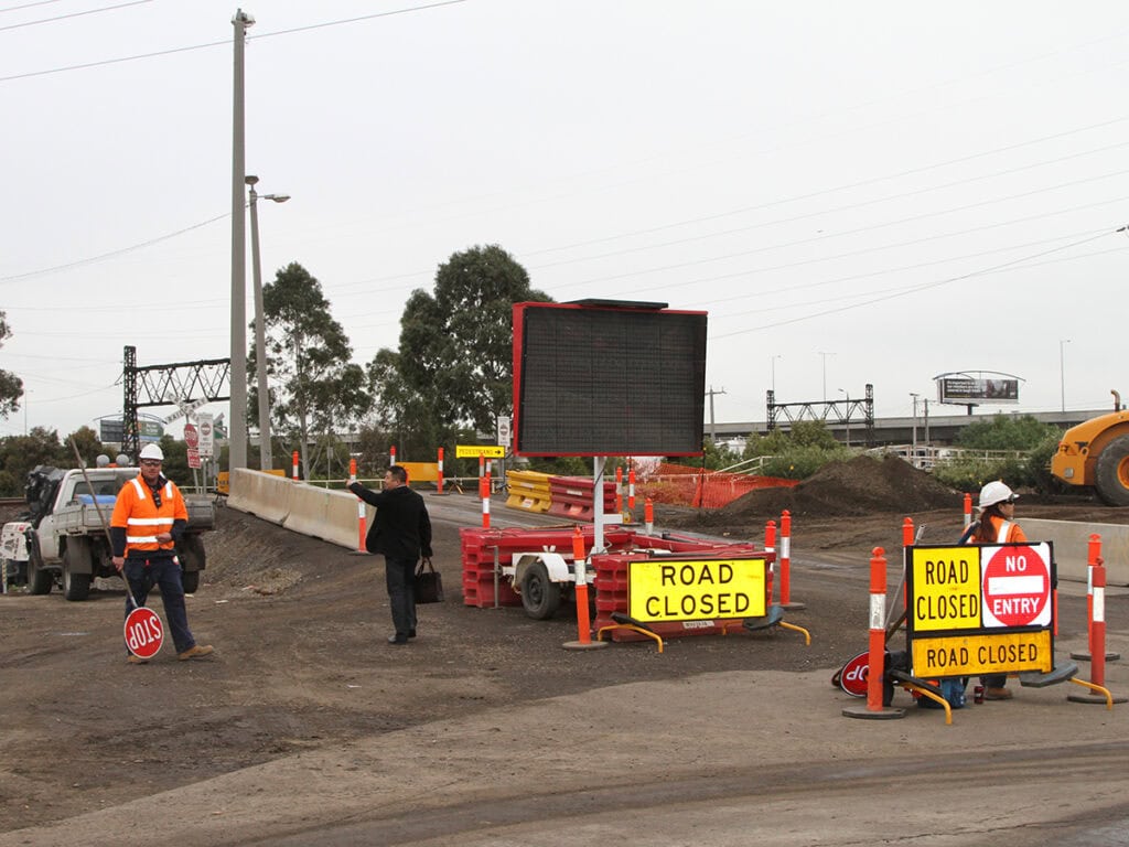 Avoid 7 Mobile Variable Message Signs Installation Mistakes