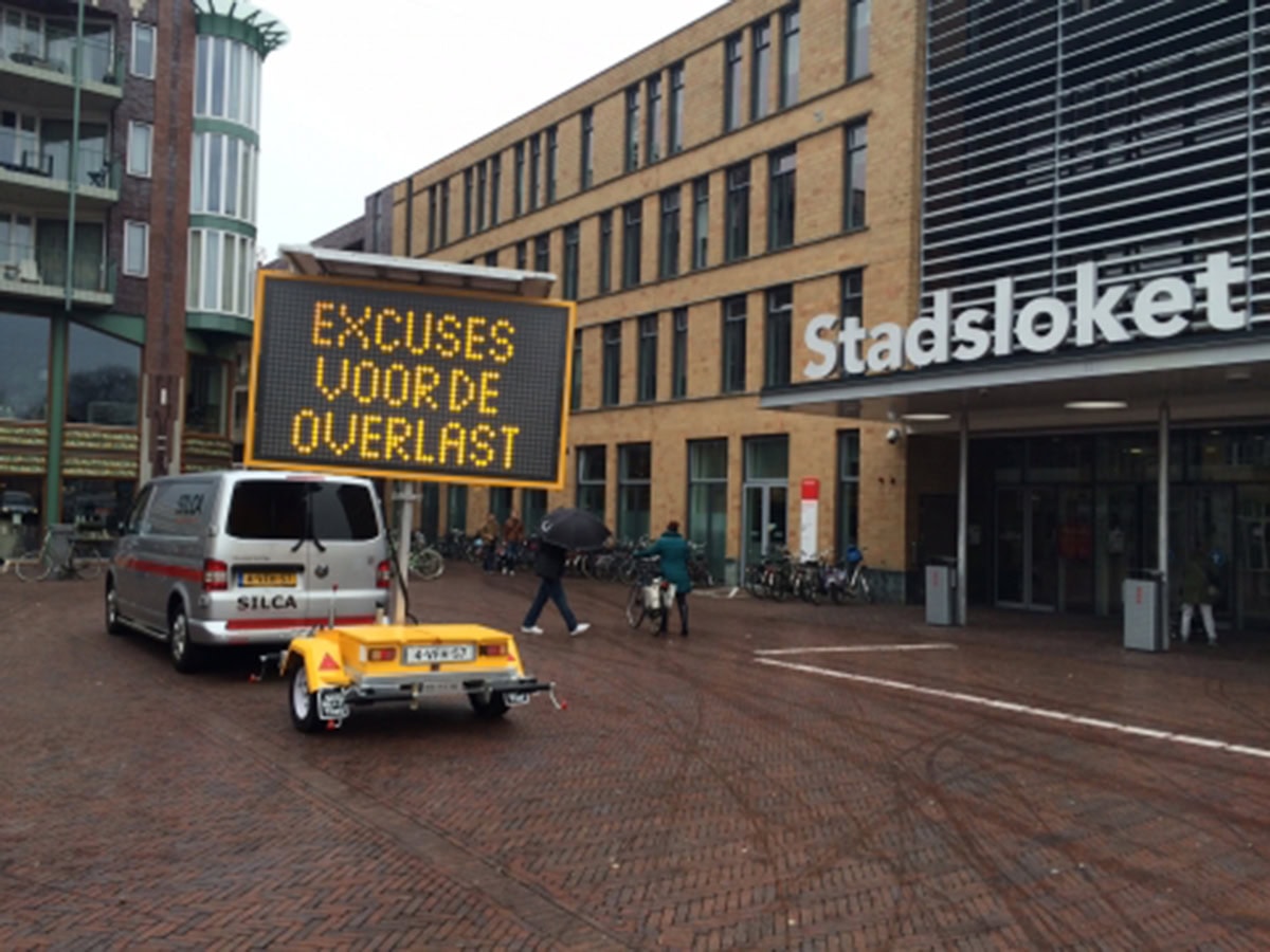 Sign Case Width Matters When Installing PCMS Signs