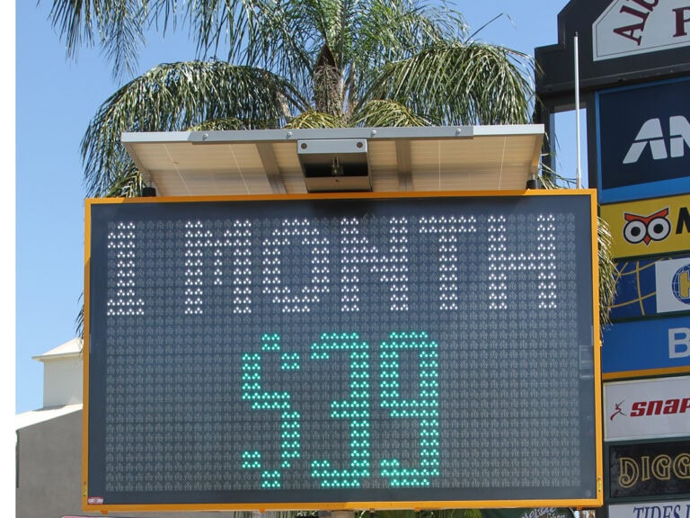 Green Dynamic Message Signs Are Crucial for Warning Drivers