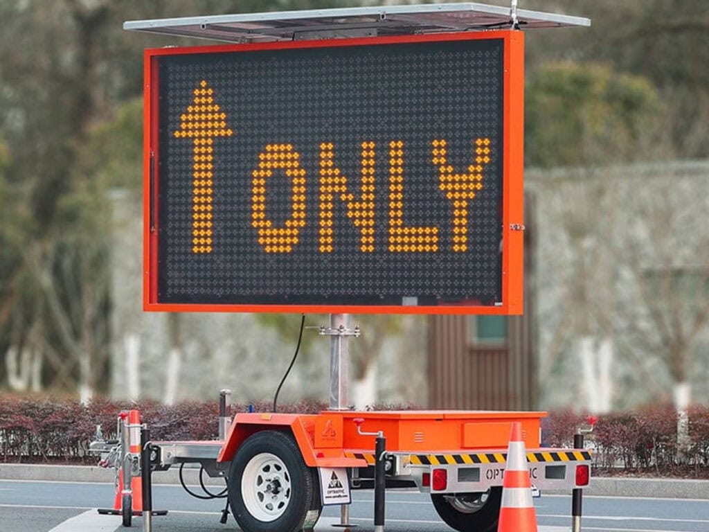 Folding vs. Traditional Variable Messaging Signs