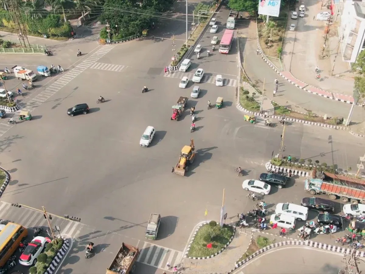 The Hidden Reason Your Solar Traffic Signal Lights Fail!