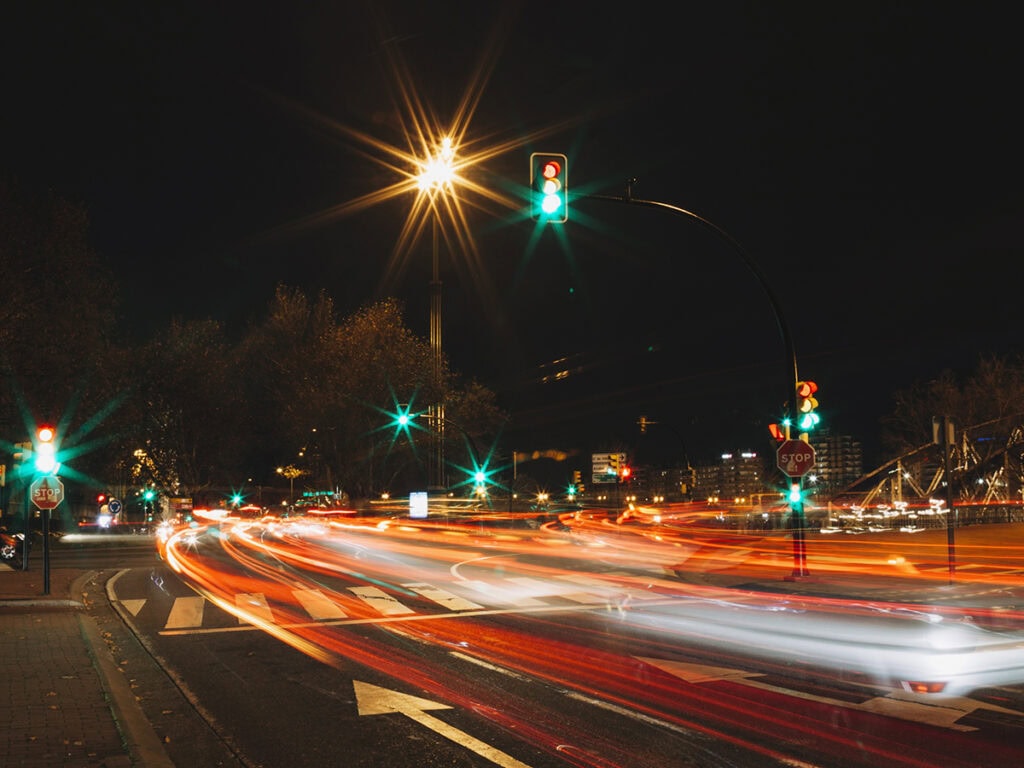 How geomagnetic sensors improve solar traffic lights