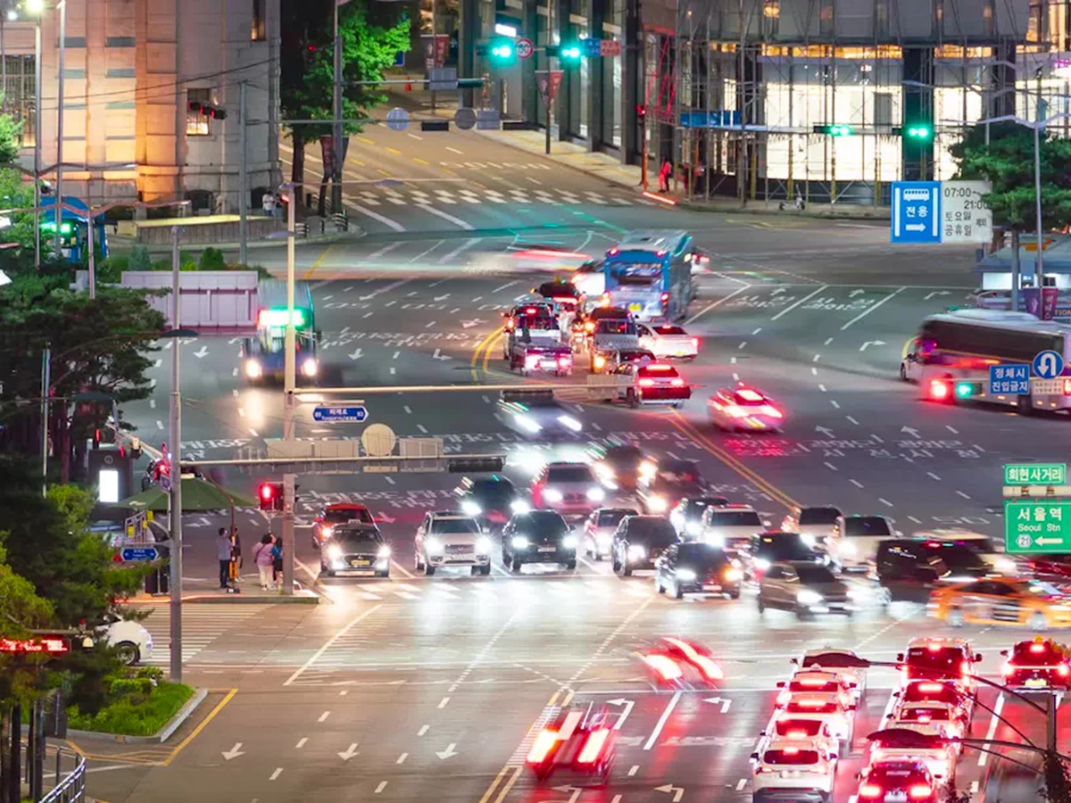 Traffic Signal Controller Technology In Smart Cities