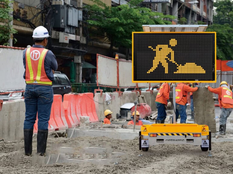 Different Types of Traffic Signs: A Thorough Overview - Optraffic
