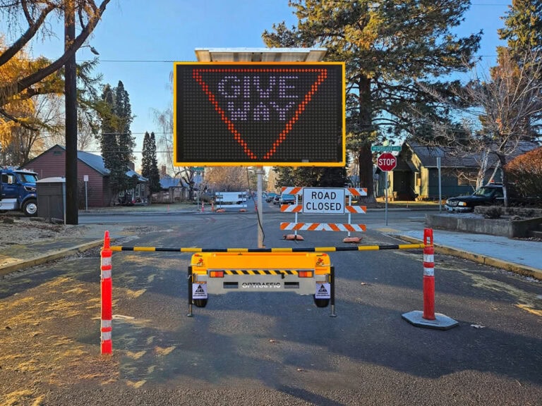 How Control Module Types Impact VMS Signs Performance